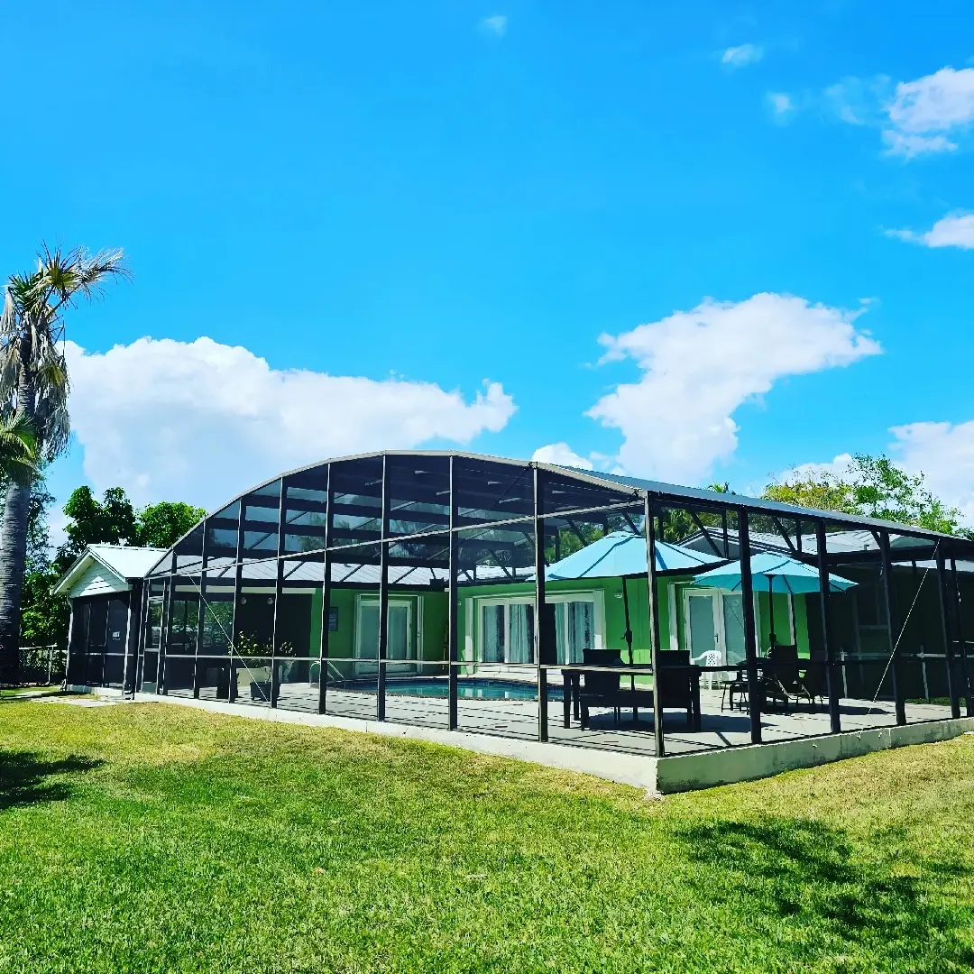 Screen World Group - Screen Enclosures Service in Florida